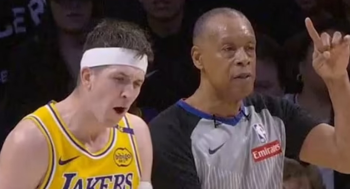 Lakers star's heated tirade at referees leads to ejection in shocking ...